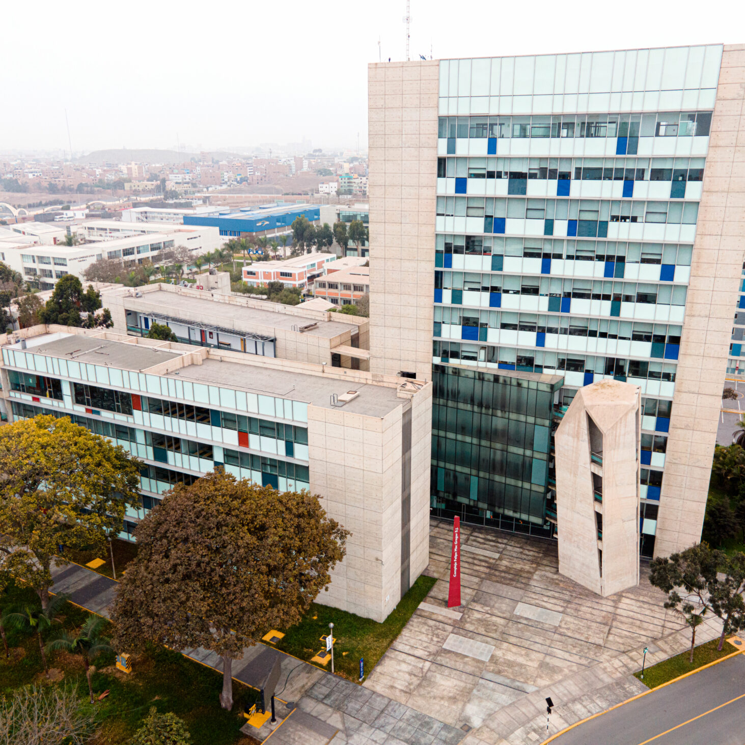 Escuela de Gobierno y Políticas Públicas - PUCP